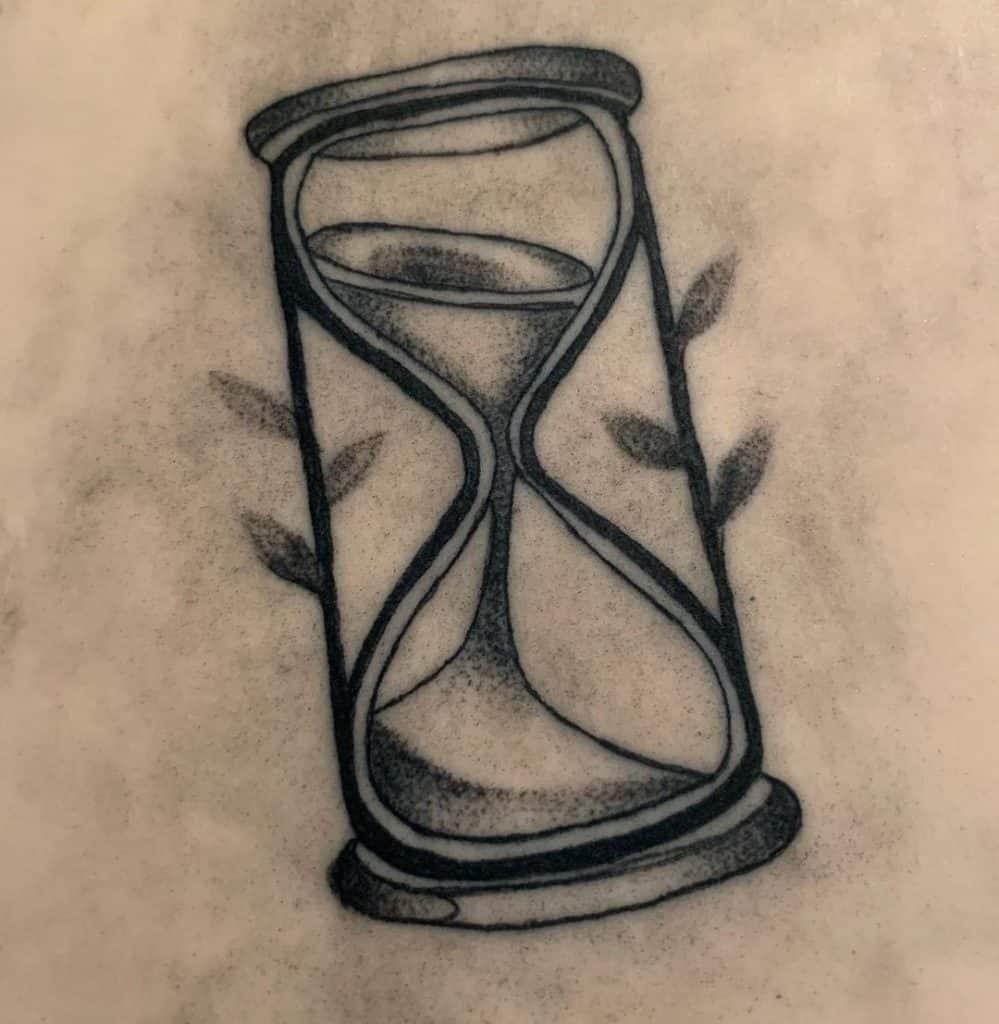 Hourglass Tattoo: Symbolism, Meaning, and Awesome Design Ideas - Saved ...